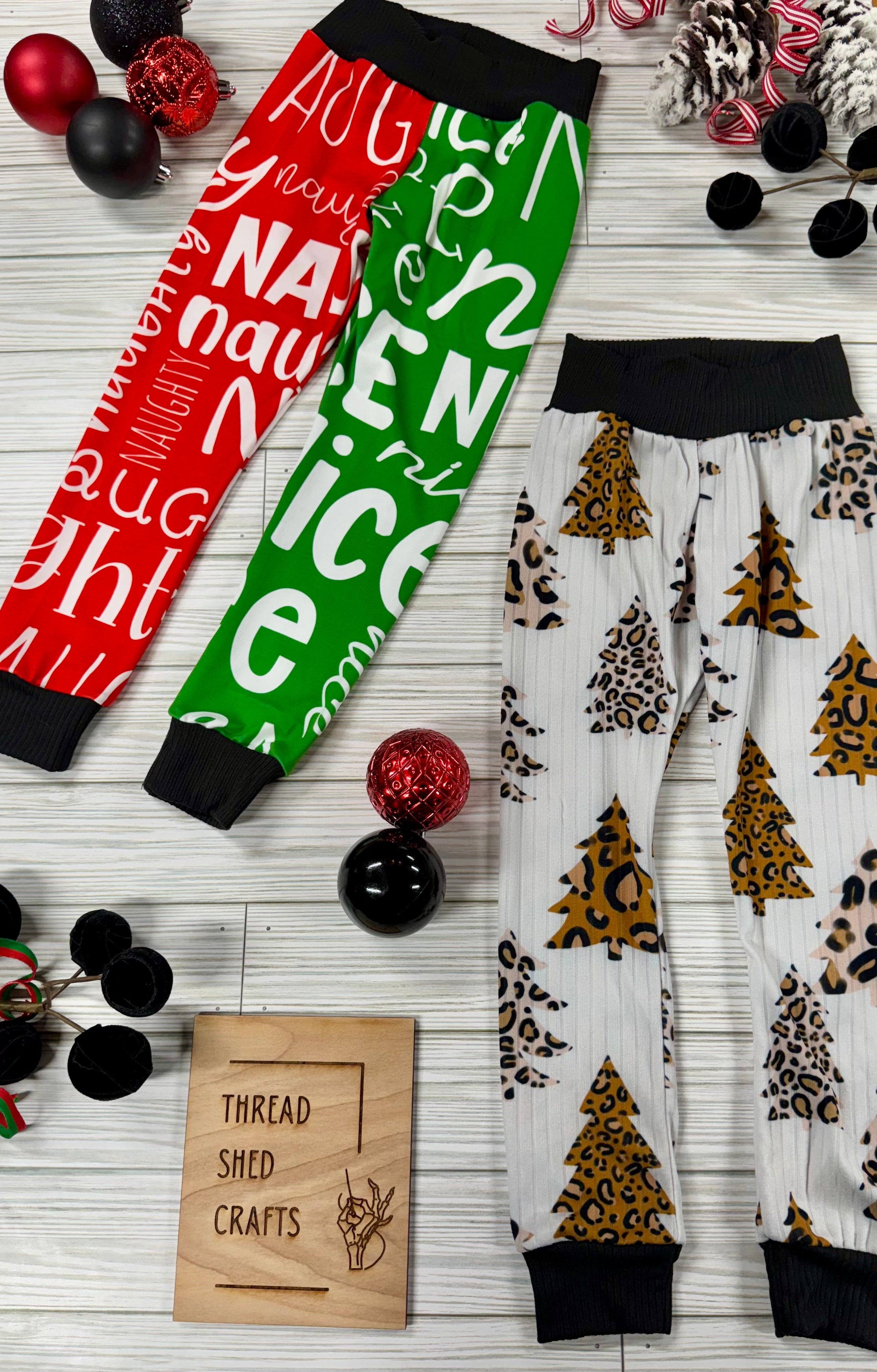 Christmas Leggings – Thread Shed Crafts
